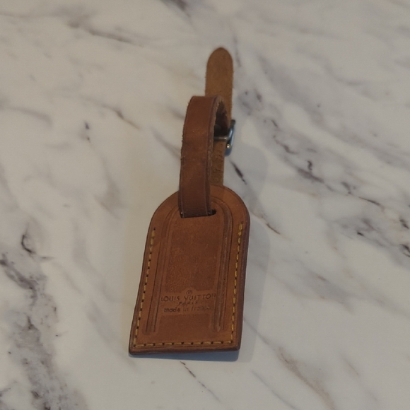 Louis Vuitton | Bags | Auth Louis Vuitton Luggage Bag Tag Small Lv Box ...